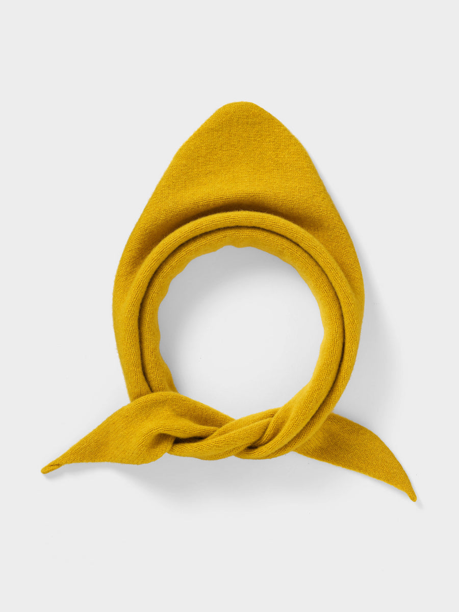 PLAIN TRIANGLE NECKERCHIEF TURMERIC – Jo Gordon