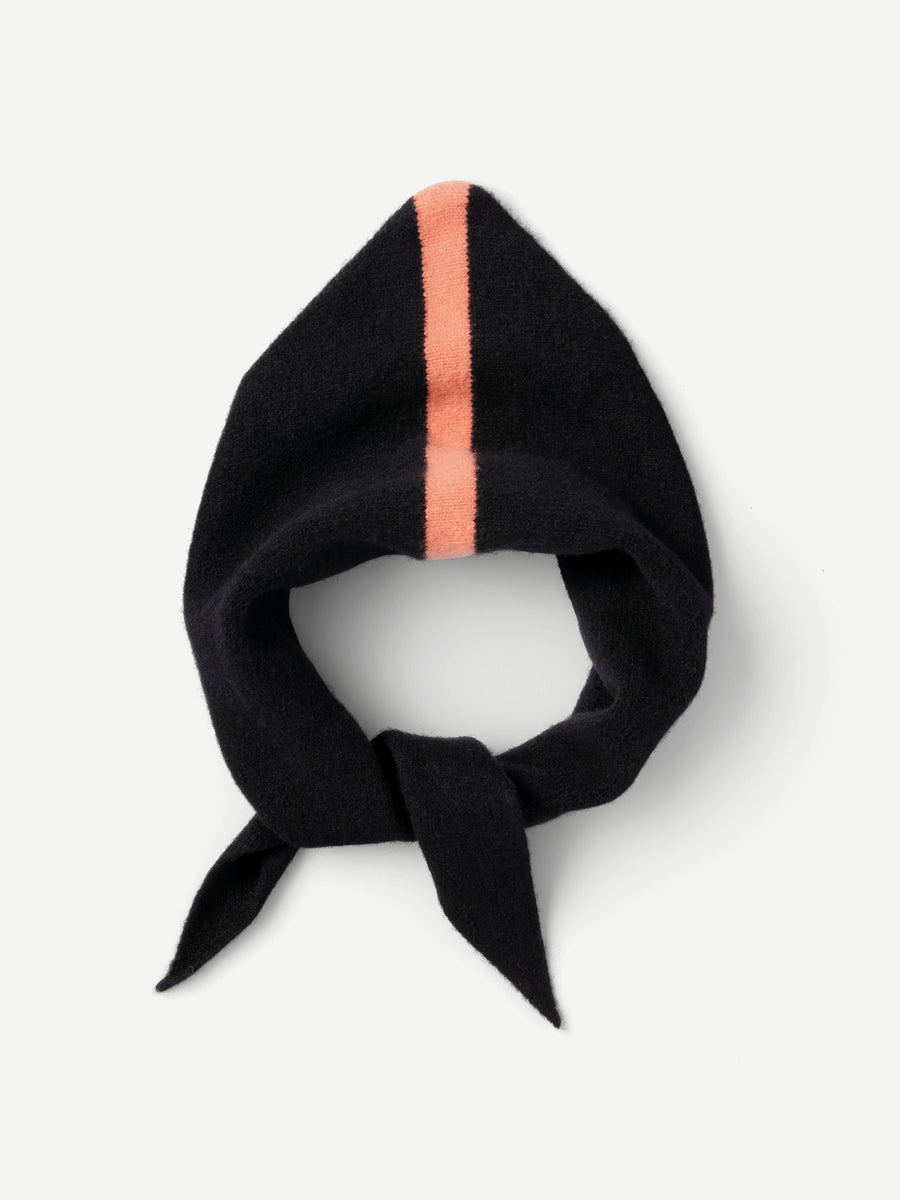 Single Stripe Knitted Triangle Neckerchief Black & Plaster – Jo Gordon